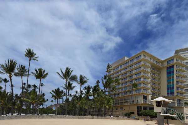 Latest Kaimana Beach Hotel Map,Address, Nearest Station & Airport 2022 ...